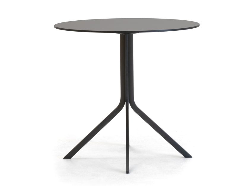 ARTIKA Table By Leyform