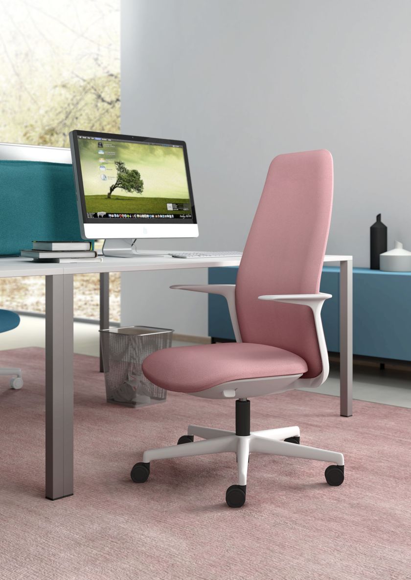 AURA High-back swivel fabric executive chair By Leyform