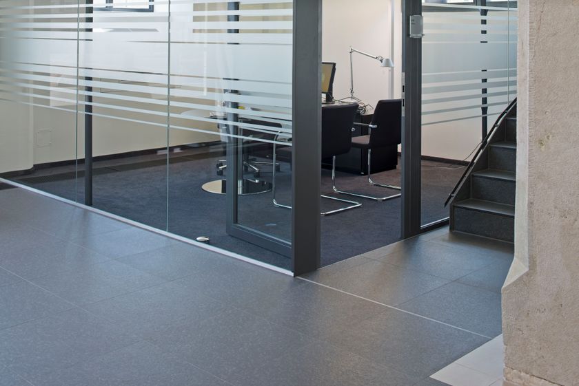 STONEline Raised flooring By Lindner