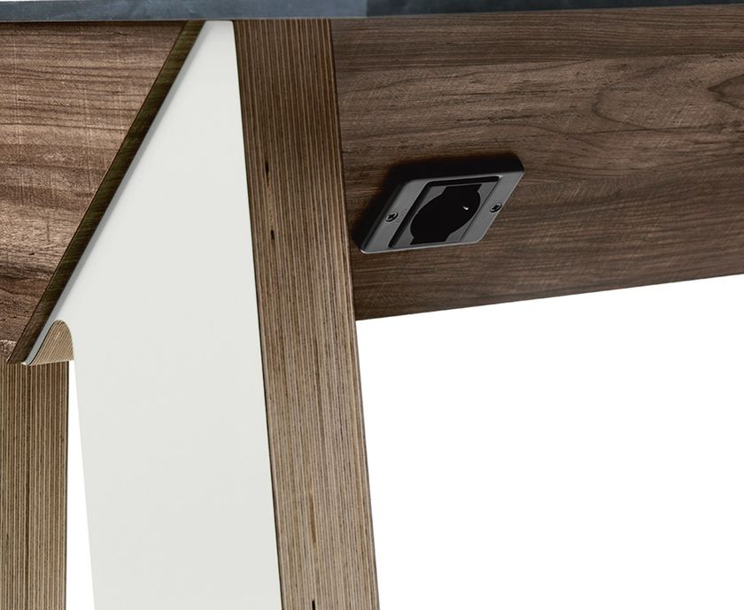 Rectangular high table with power sockets LINK 505 By mETALmobil