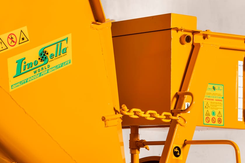 Betoniera idraulica con ribaltamento bicchiere SKIPPER S 360 - Lino ...