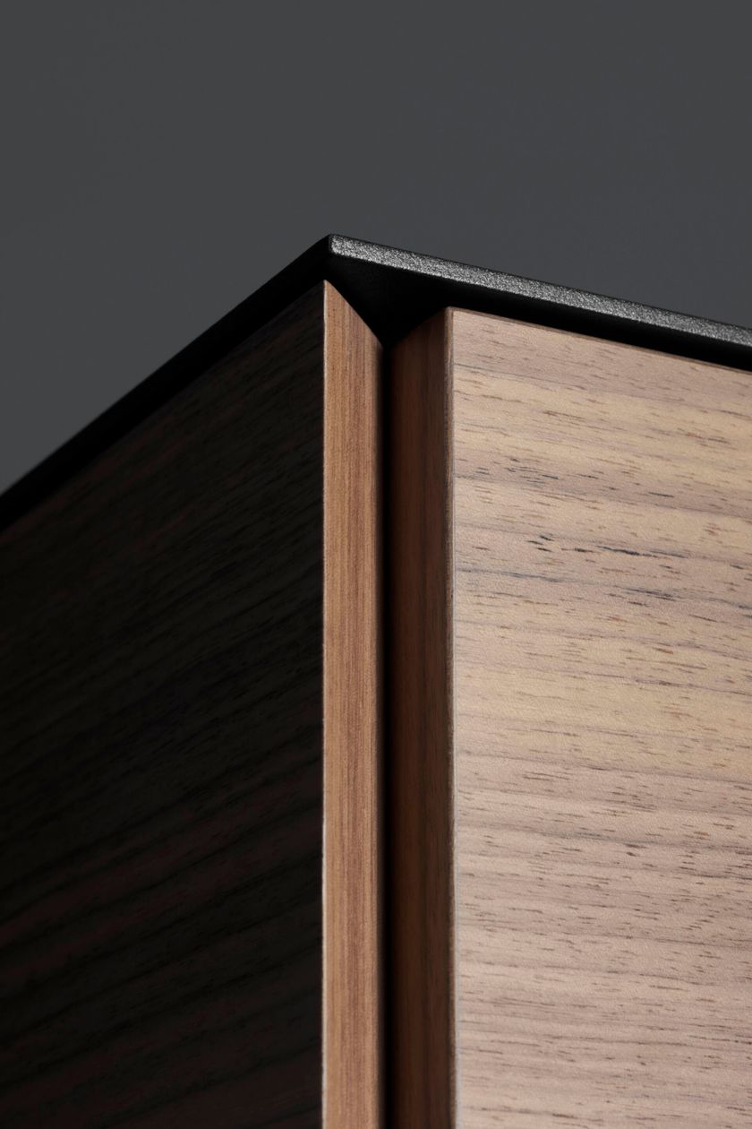 HALFSQUARE Comodino quadrato in acciaio e legno con cassetti By Living ...