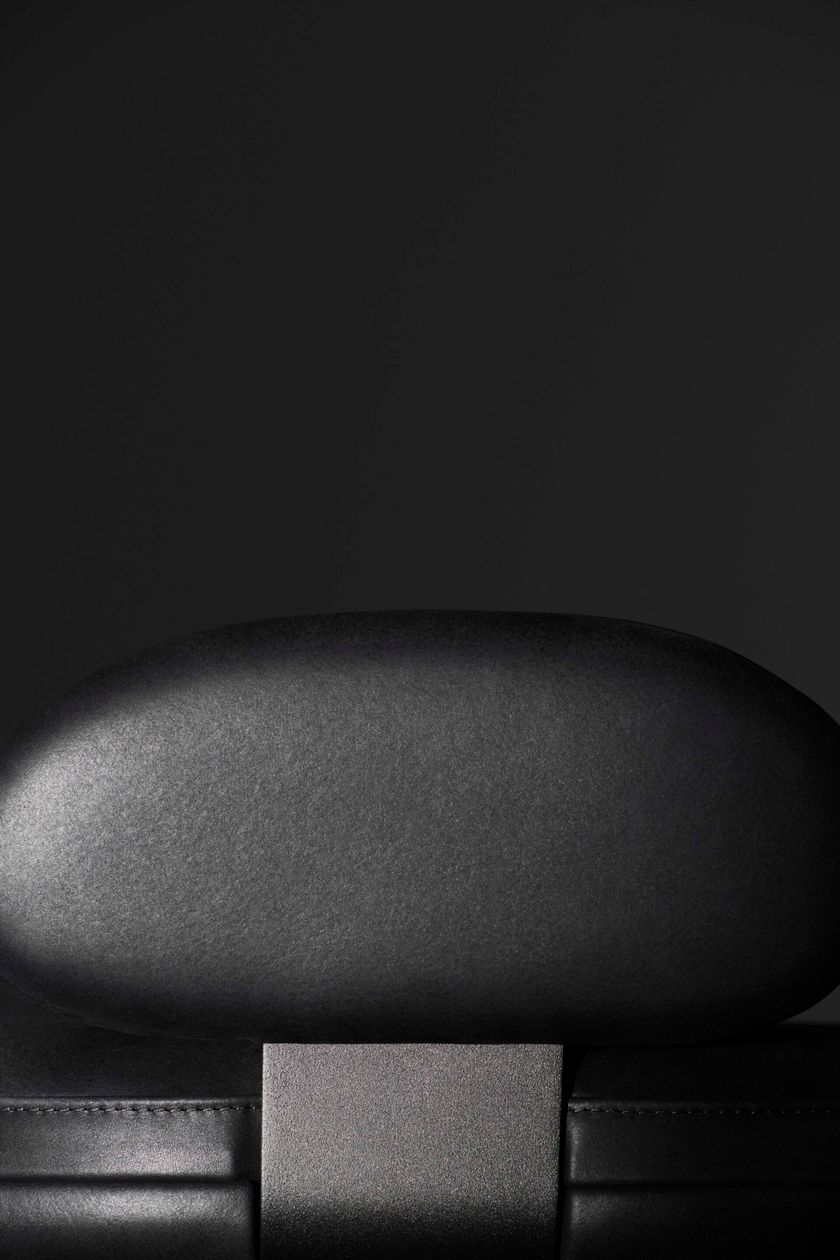 PEBBLE Stool By Living Divani | design Lanzavecchia + Wai