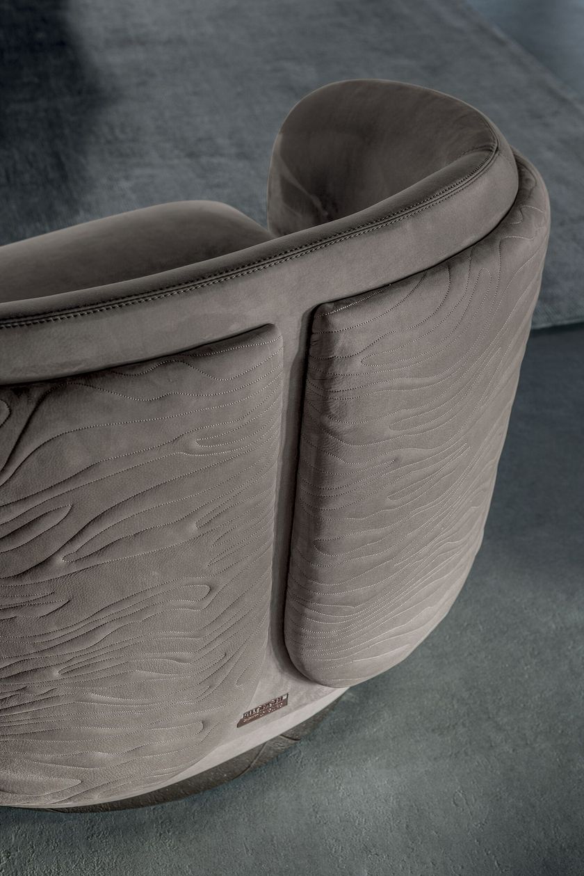 COCOON Armchair By Longhi