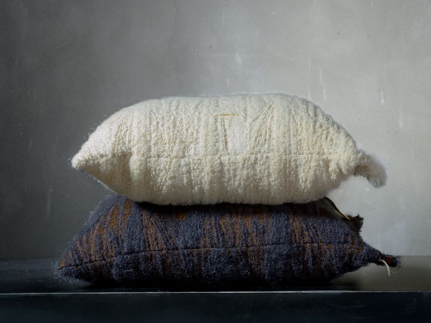 ANGARIA Cojín By The House of Lyria