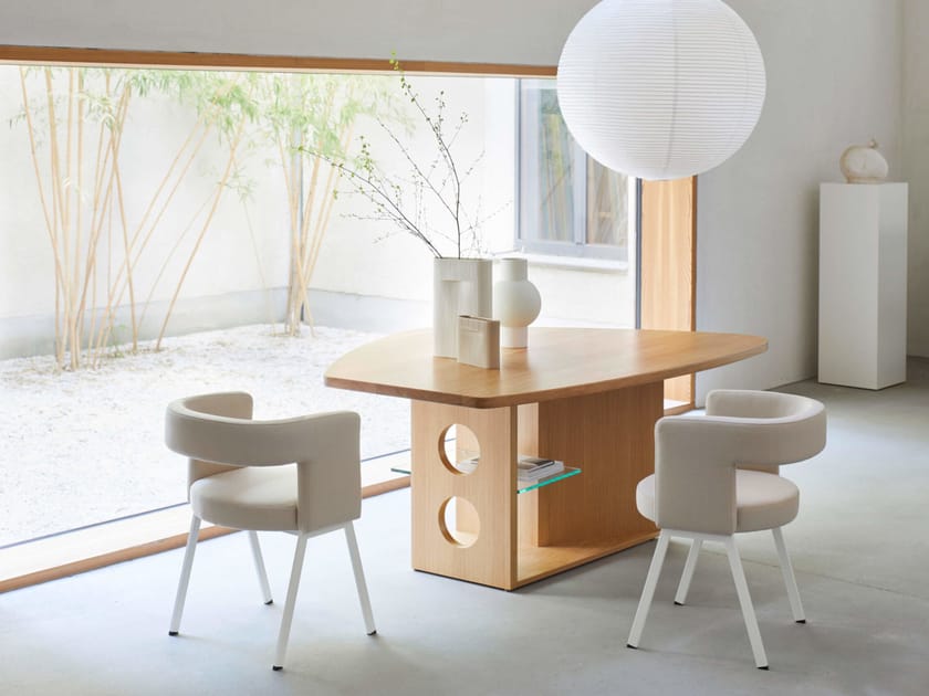 M21 テーブル By TECTA | design Jean Prouvé