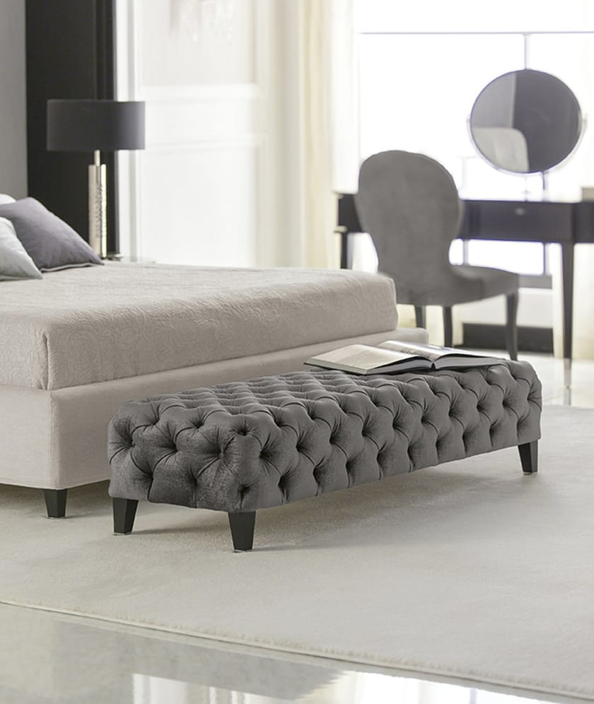 MEDORA Tufted fabric bench By OPERA CONTEMPORARY