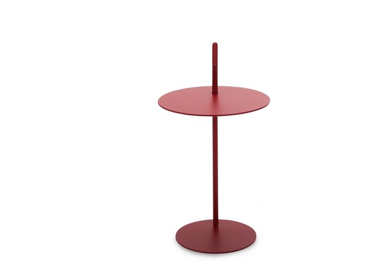 MIKKI Low metal side table By Now & Future | design GOODO Design