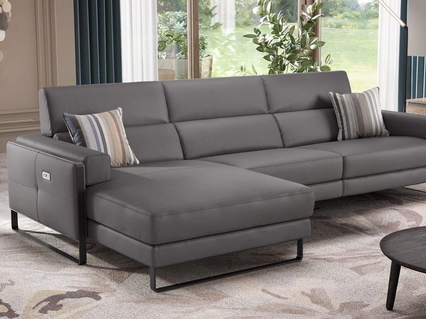 MILO Sled base leather sofa with chaise longue By Sofanella