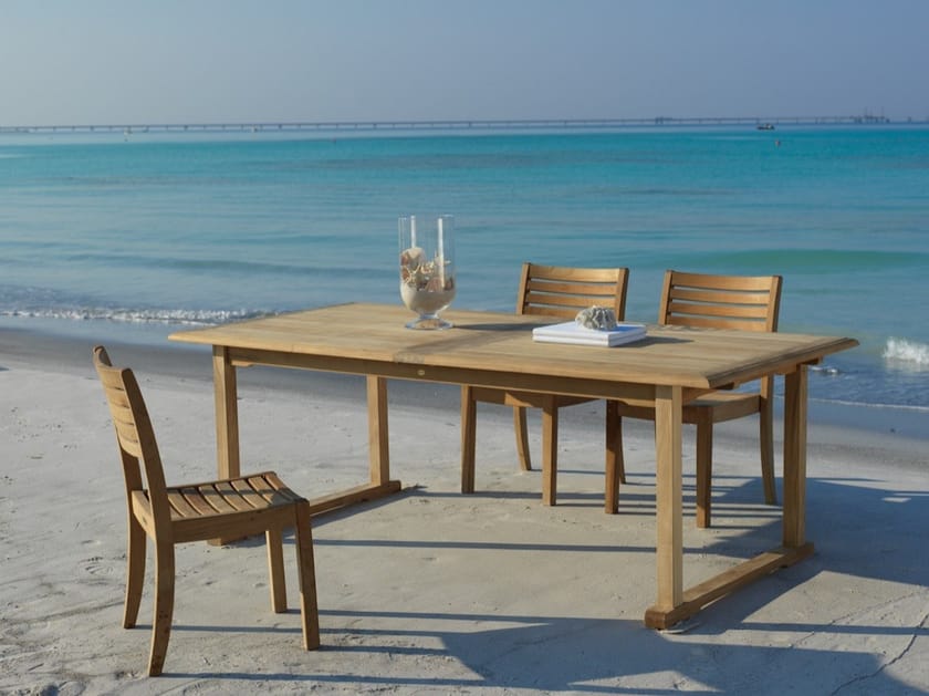 CHELSEA Extending rectangular teak table By Unopiù