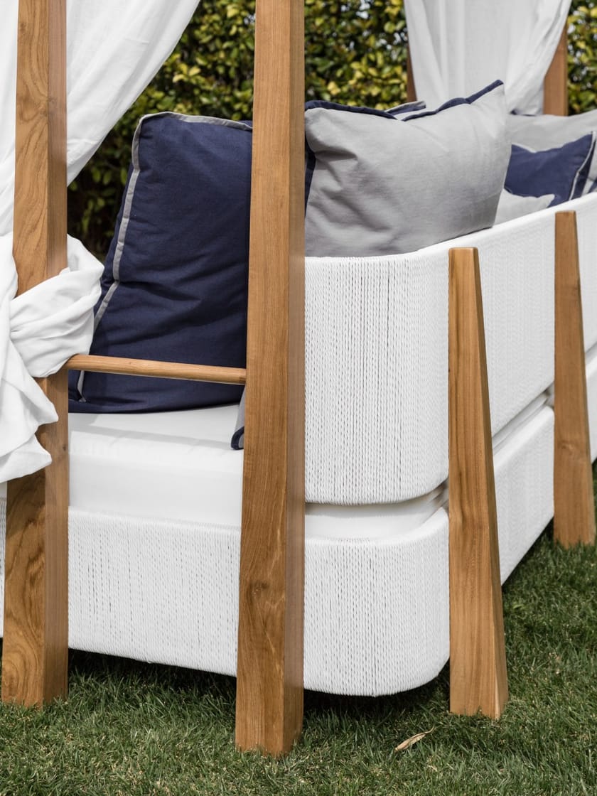 MINERVA SUN SOFA garden bed By mary& design Gian Paolo Venier