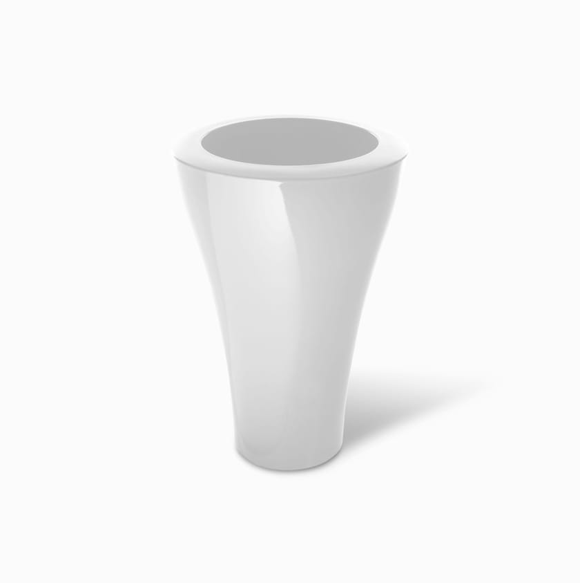 MING | Vaso da giardino alto By Serralunga design Rodolfo Dordoni