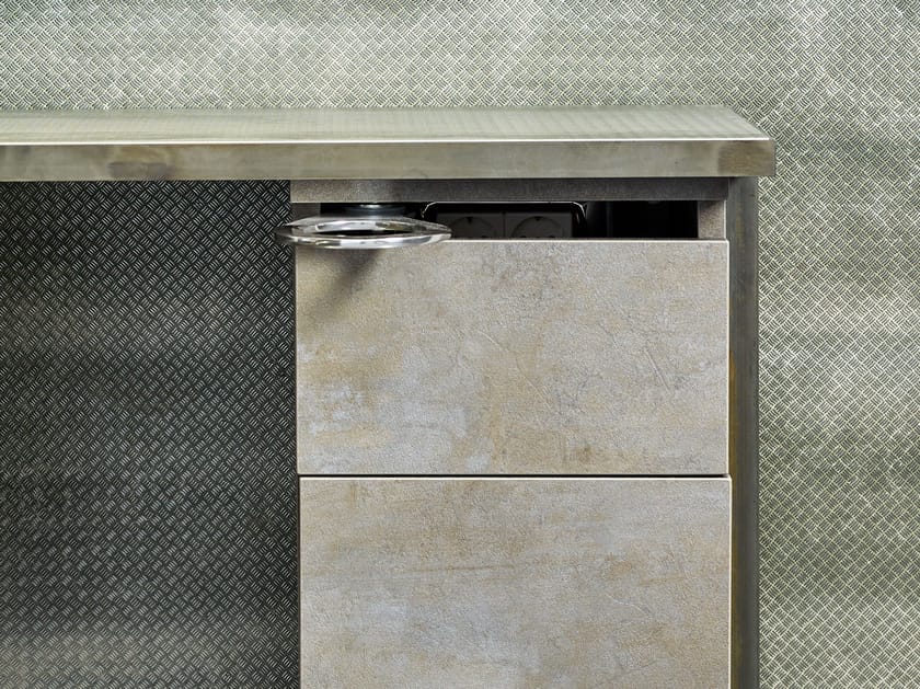 Workstation for hairdresser MINIMAL OBLÒ Alu Green Collection By Maletti design Stefano ...