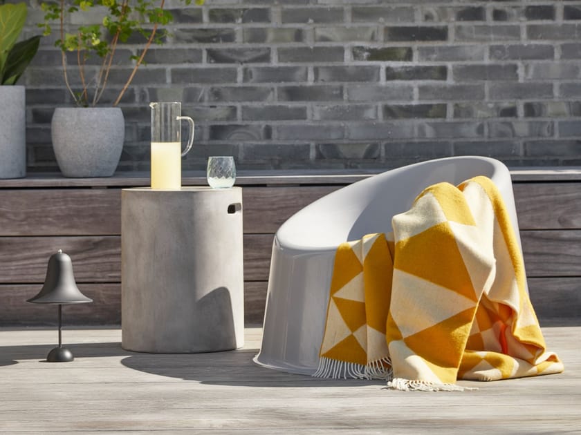 Plaid con motivi grafici in lana MIRROR THROW By Verpan design Verner ...