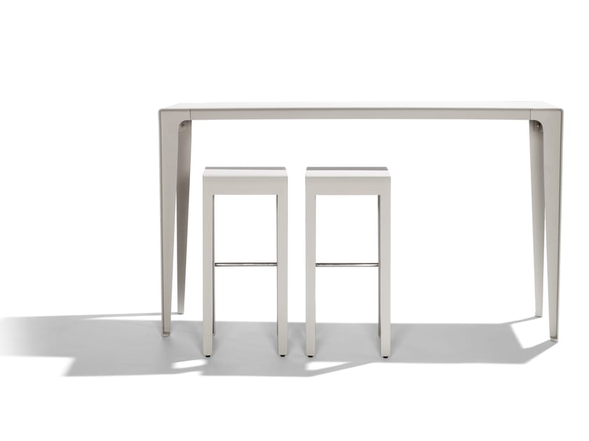 MIRTHE | High table By TRIBÙ design Fabiaan Van Severen