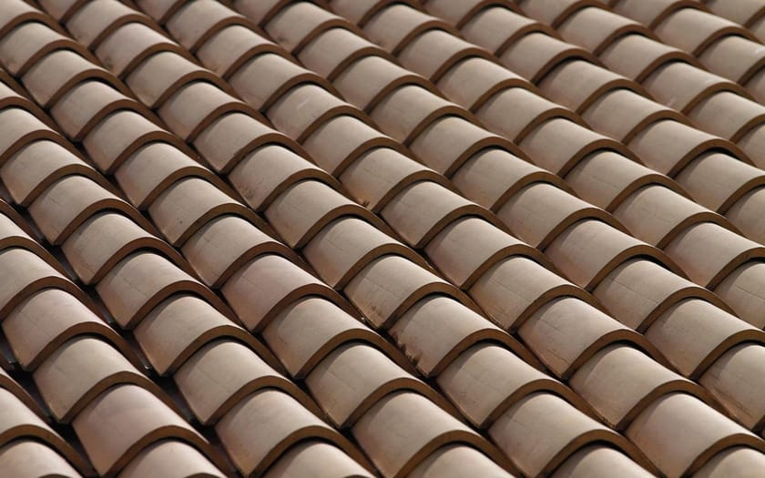 Clay bent roof tile Mitica By Vardanega Isidoro