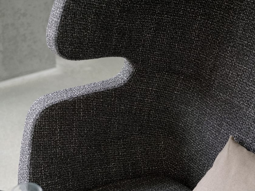 MOAI | Small sofa Fabric small sofa By SOFTLINE | design Philip Bro