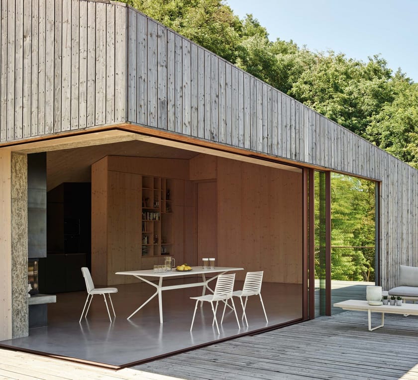 MOAI | Stone table Moai Collection By FAST design Lievore Altherr