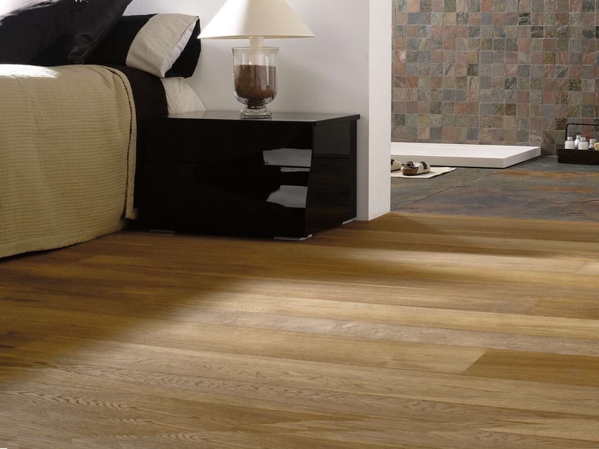 Wooden flooring MODERN By L'ANTIC COLONIAL