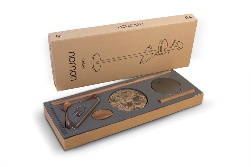 MOMENTS M Ash valet stand By nomon | design Andrés Martínez