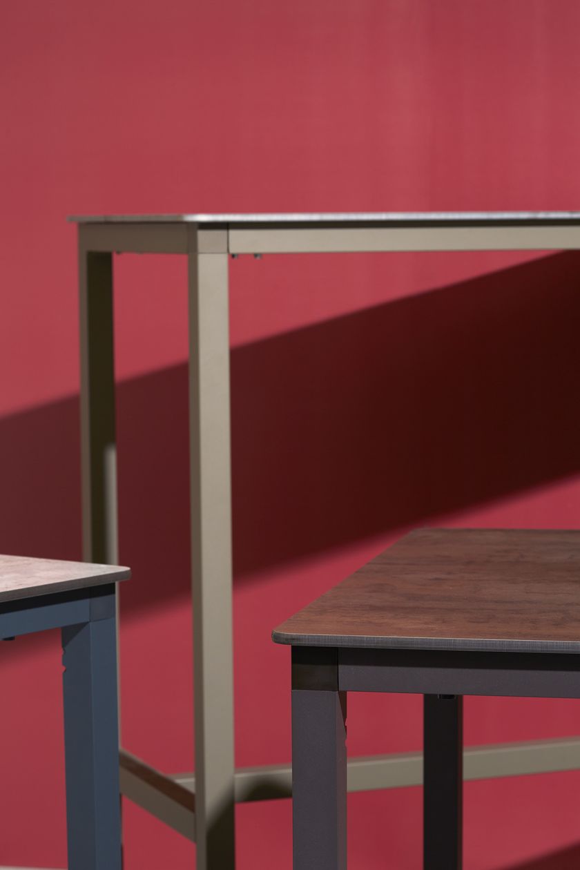 MONACO T | Square table By Ezpeleta