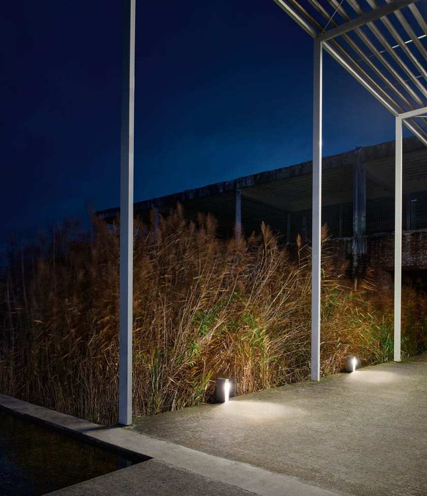 LED bollard light MONOPOL LED By Delta Light