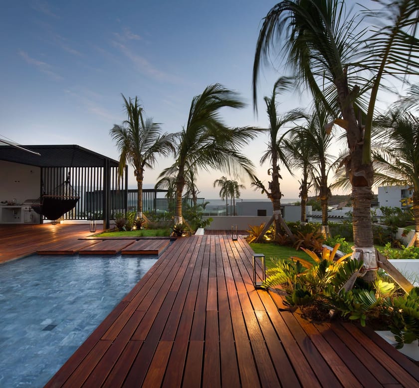 MONTUR L P LED bollard light By DeltaLight