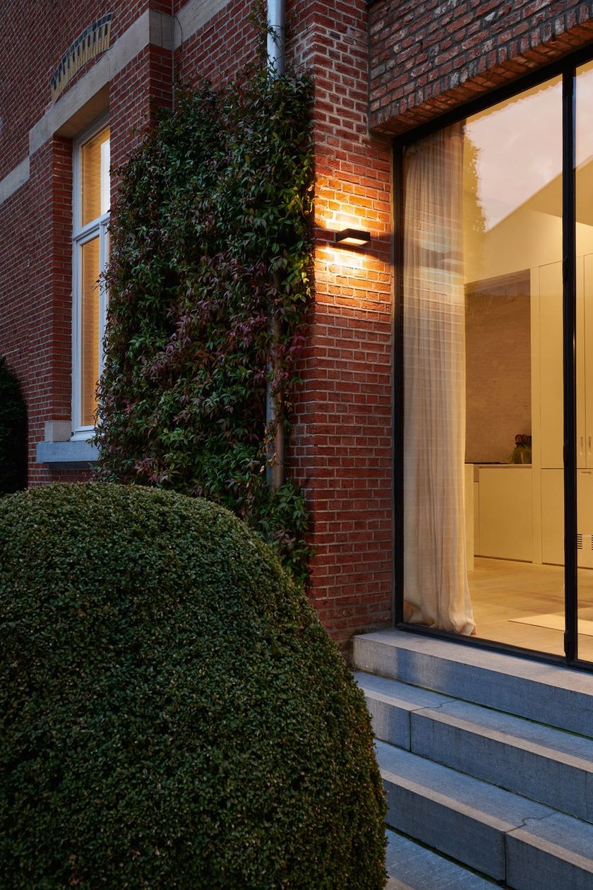 MONTUR L PC LED glass wall light By Deltalight