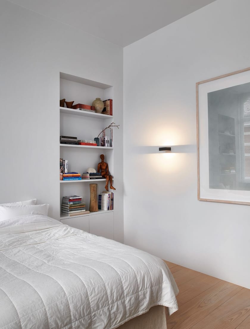 MONTUR L PC LED glass wall light By Deltalight