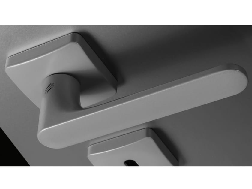 Colombo Design: Handles and bathroom accessories | Archiproducts