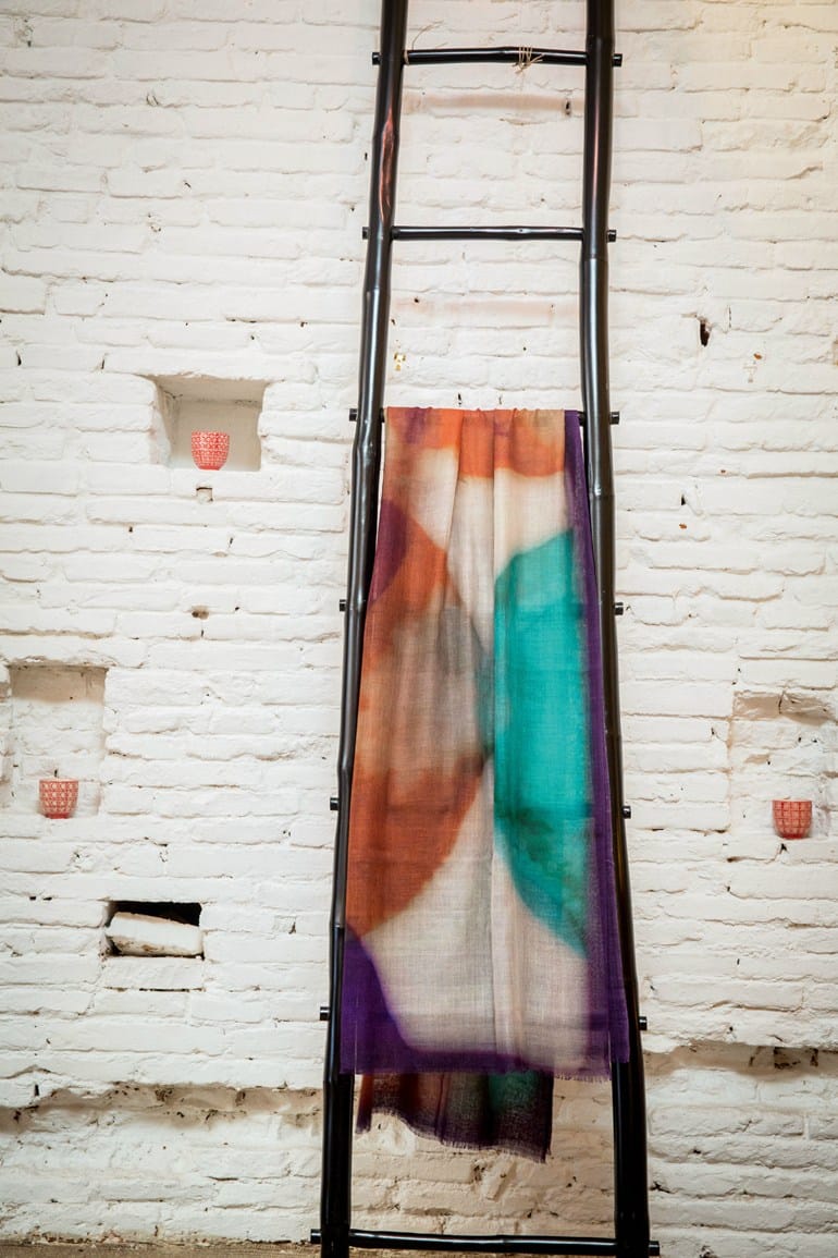 MOON Printed silk lap robe By Élitis