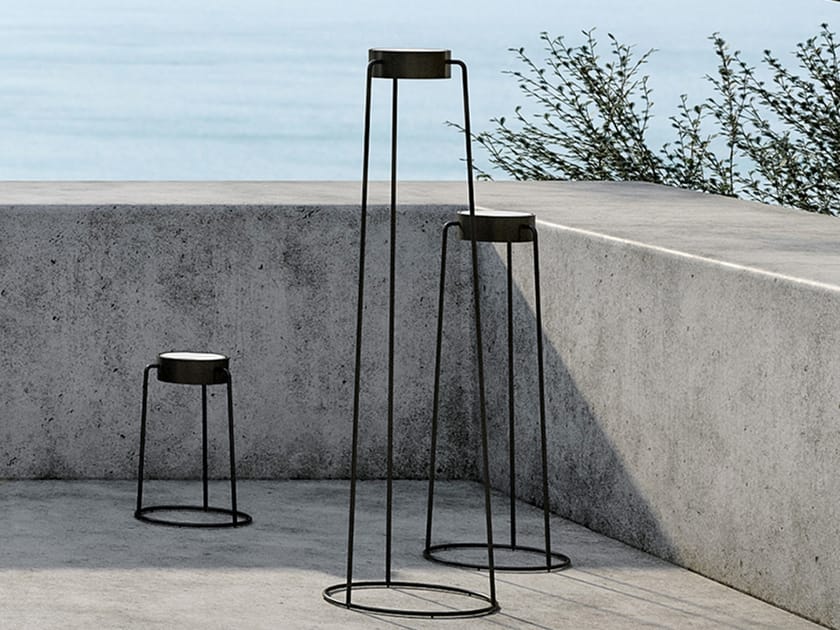 MOON | Aluminium floor lamp By solpuri design Klaus Nolting