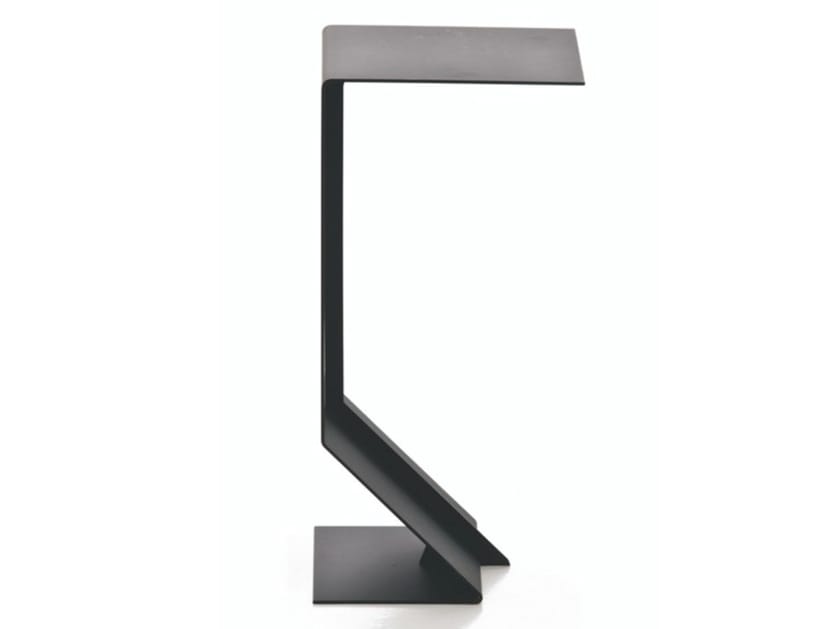 MOROSO - MARK 9005 Powder coated steel side table By In Stock | design ...