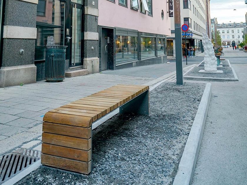 Parkbank aus Stahl und Holz ohne Rückenlehne MOVE By VESTRE