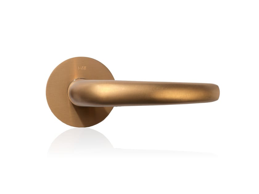 ICONIC SMALL Solid stainless steel door handle By M&T 1997