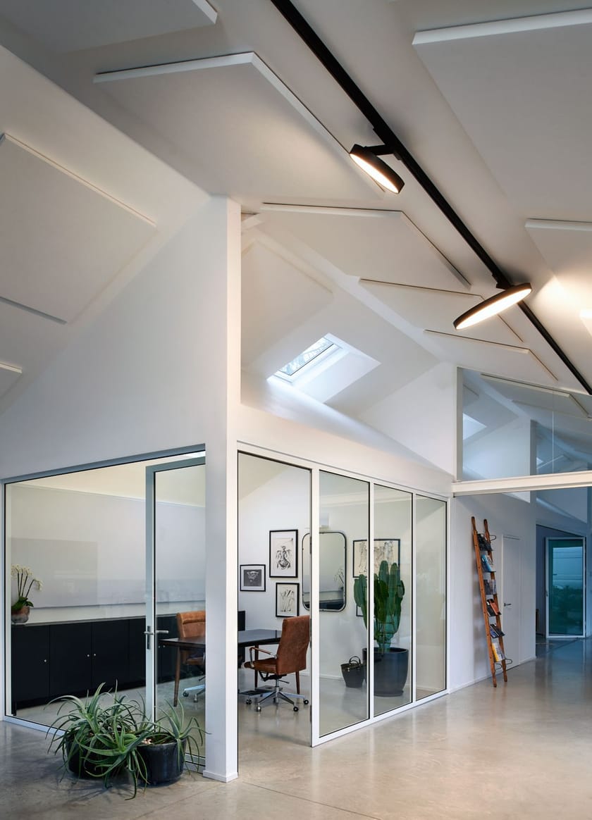 MULTINOVA 30 PIVOT ADM track-Light By Delta Light