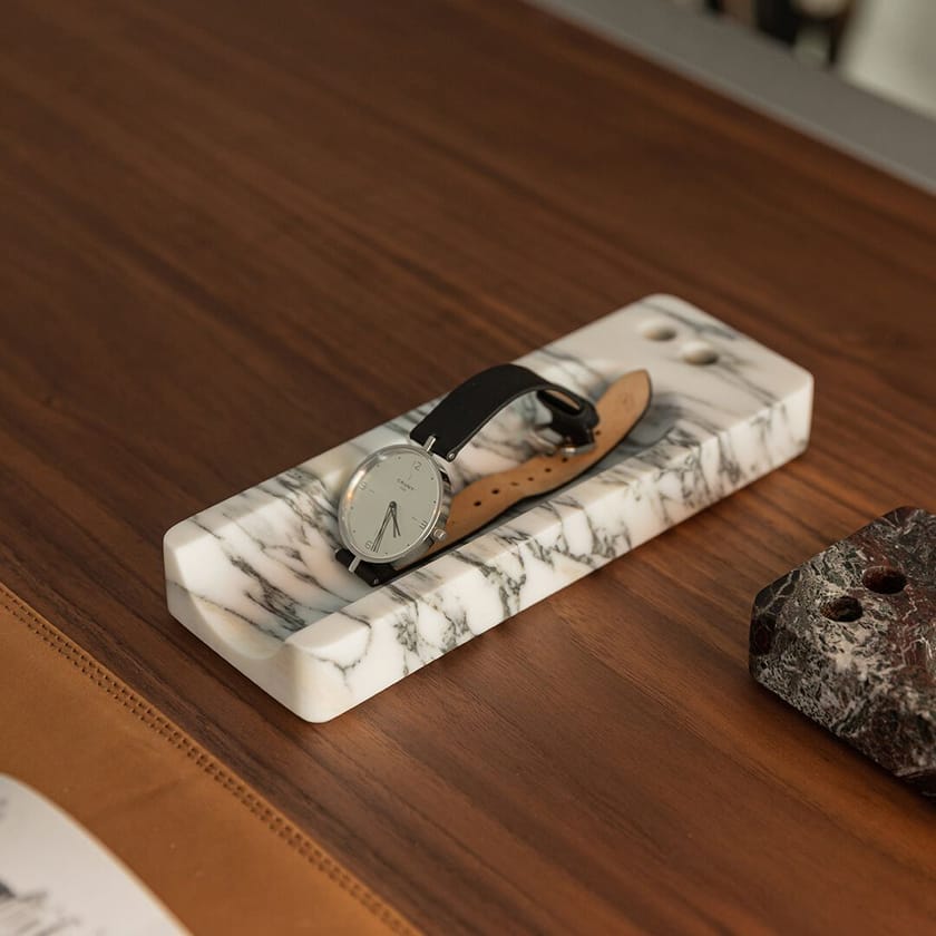 HALF PIPE ARABESCATO Arabescato marble pen holder By Maami Home | design