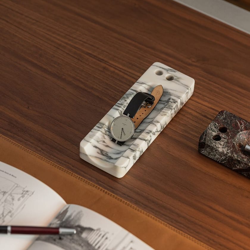 HALF PIPE ARABESCATO Arabescato marble pen holder By Maami Home | design