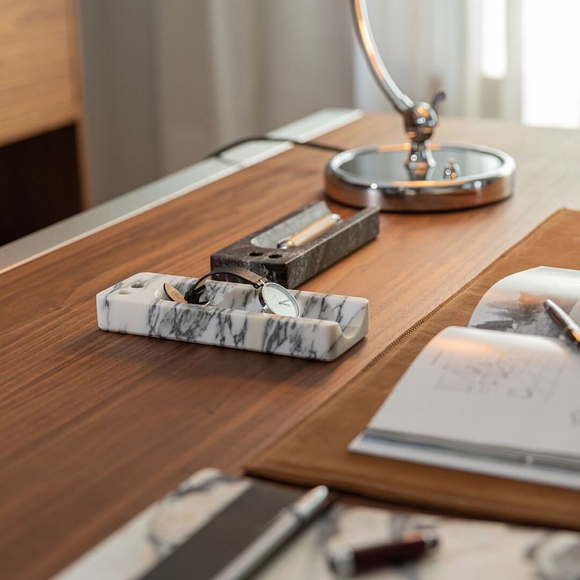 HALF PIPE ARABESCATO Arabescato marble pen holder By Maami Home | design