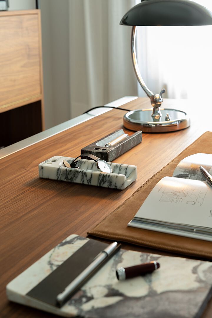 HALF PIPE ARABESCATO Arabescato marble pen holder By Maami Home | design
