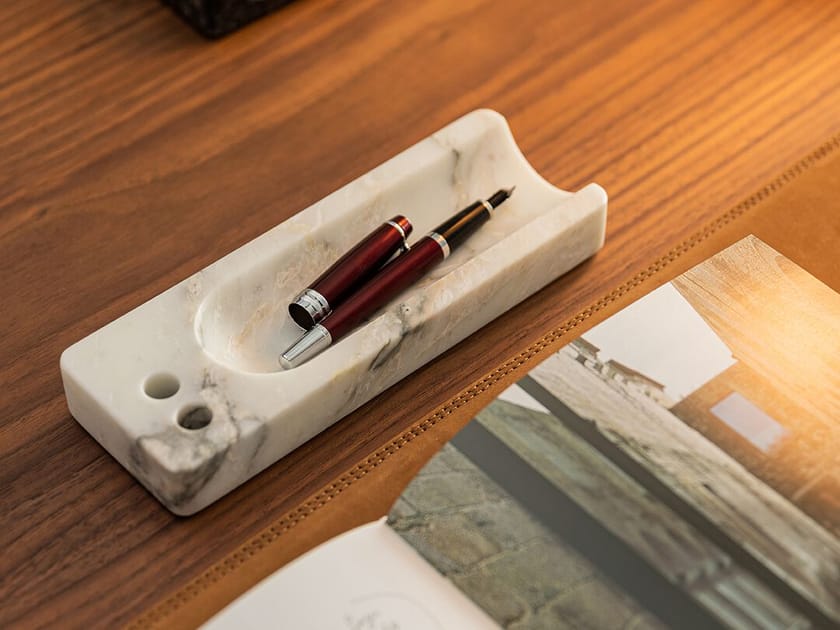HALF PIPE ARABESCATO Arabescato marble pen holder By Maami Home | design
