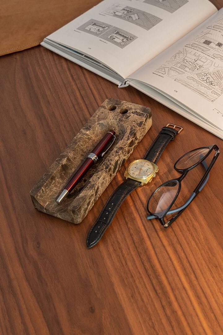 HALF PIPE EMPERADOR Dark Emperador marble pen holder By Maami Home | design