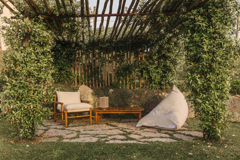 RANDA Garden armchair By Maanta