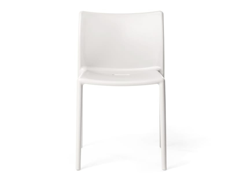 AIR-CHAIR Chaise empilable de jardin en PVC By Magis | design Jasper ...