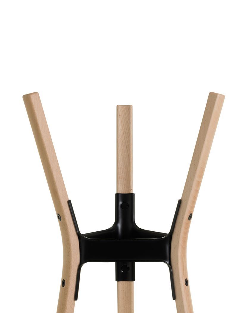 STEELWOOD Appendiabiti da terra in faggio By Magis | design Ronan ...