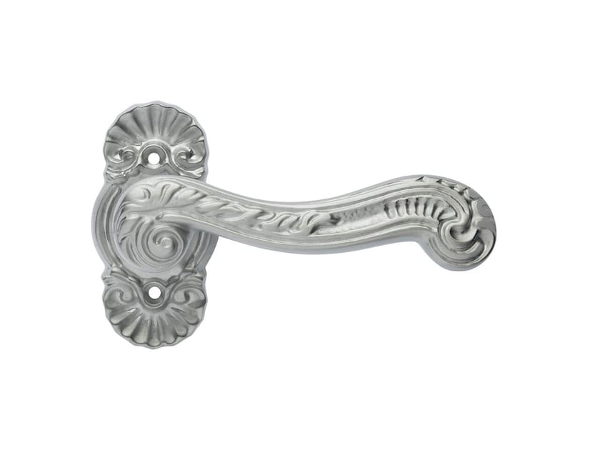 VICTORIA Brass door handle with lock on rose By Manital