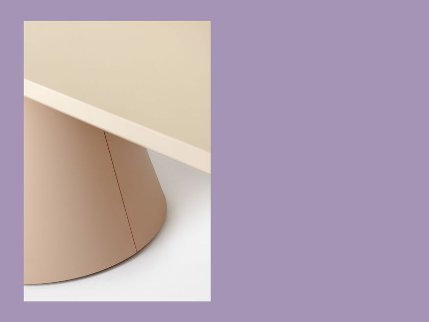 250 CONE LARGE Table By Mara
