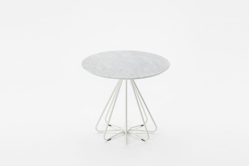 PEPE Round metal contract table By Mara | design BICUBE DESIGN