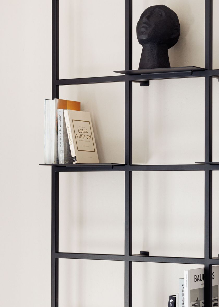 RIVO X Wall shelf By Metallbude