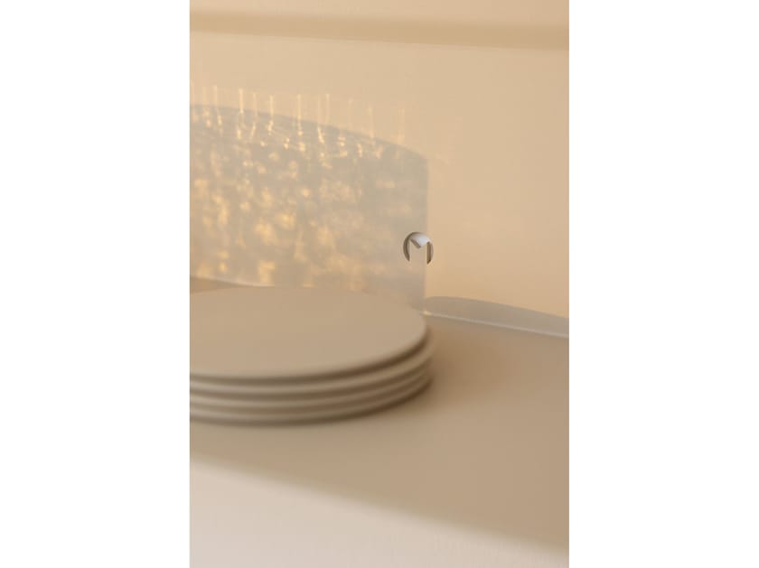 ARIS Wall shelf By Metallbude